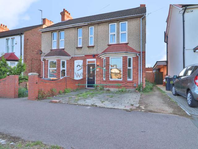 3 Bedroom Semi Detached House