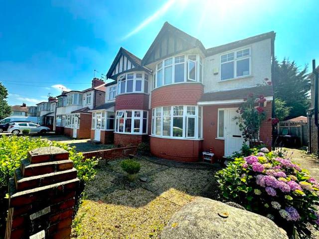 3 Bedroom Semi Detached House