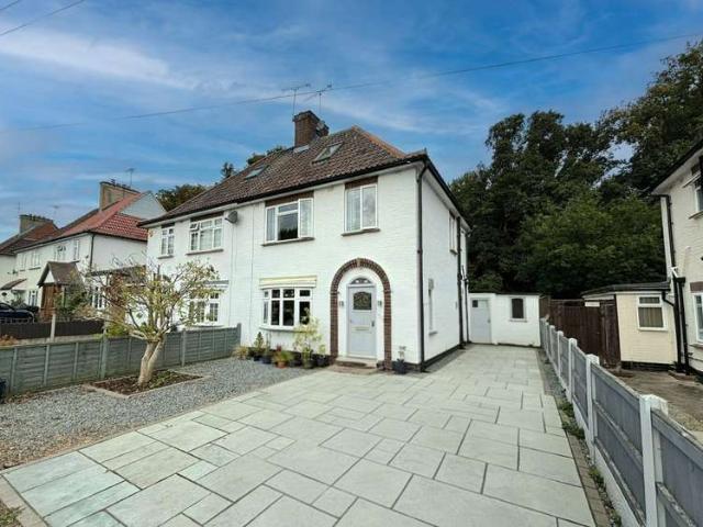 3 Bedroom Semi Detached House