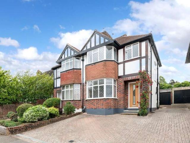 3 Bedroom Semi Detached House