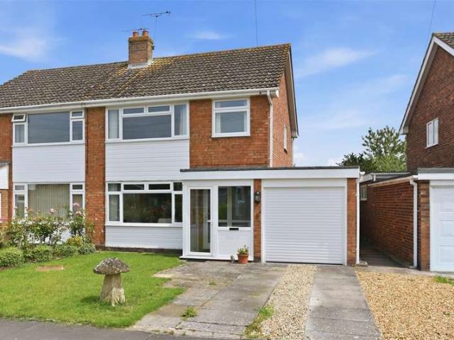 3 Bedroom Semi Detached House