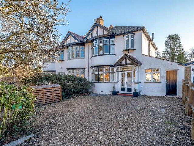 3 Bedroom Semi Detached House