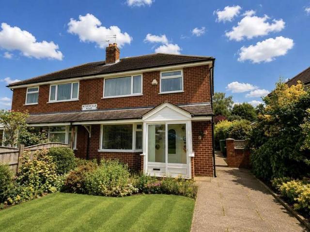 3 Bedroom Semi Detached House