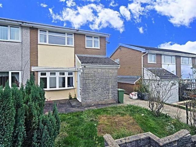 3 Bedroom Semi Detached House