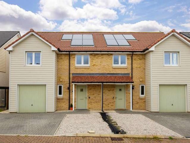 3 Bedroom Semi Detached House