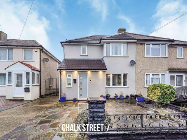 3 Bedroom Semi Detached House