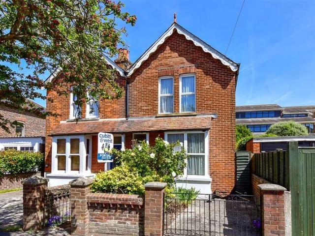 3 Bedroom Semi Detached House