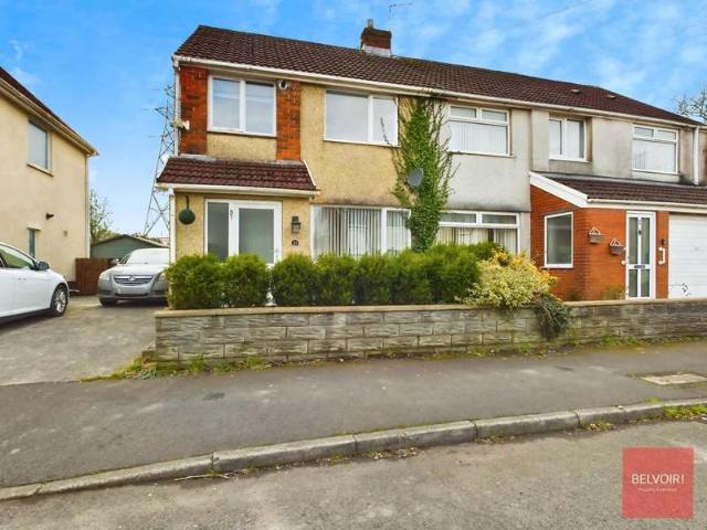 3 Bedroom Semi Detached House
