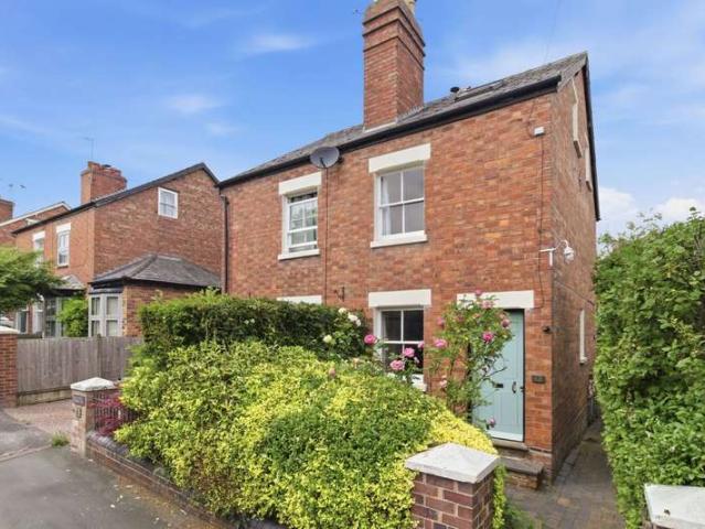 3 Bedroom Semi Detached House