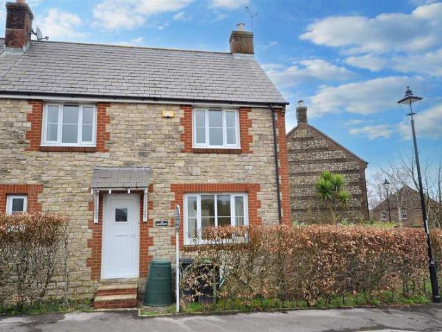 3 Bedroom Semi Detached House