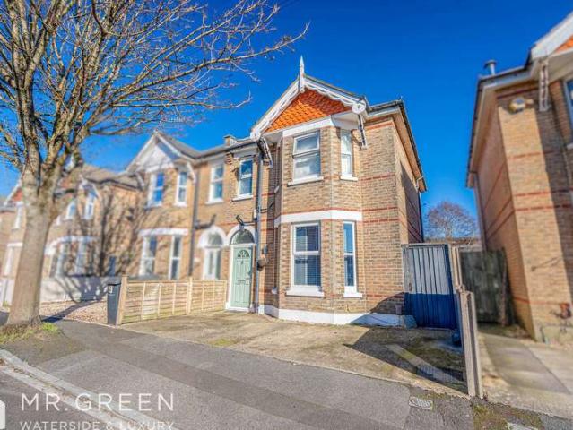 3 Bedroom Semi Detached House