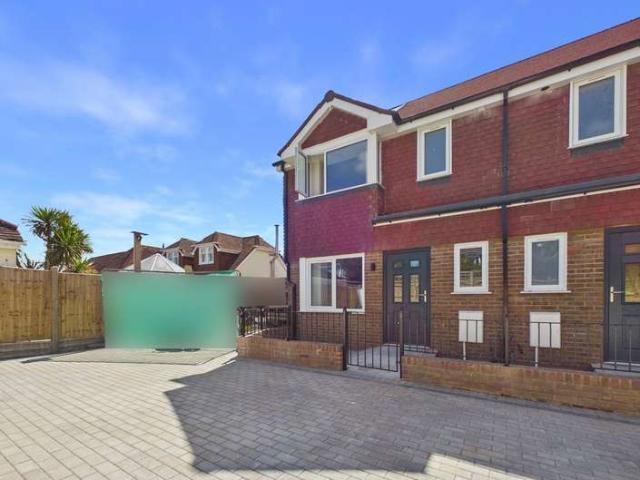 3 Bedroom Semi Detached House