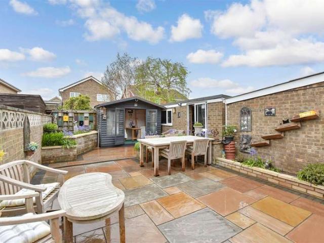 3 Bedroom Semi Detached House