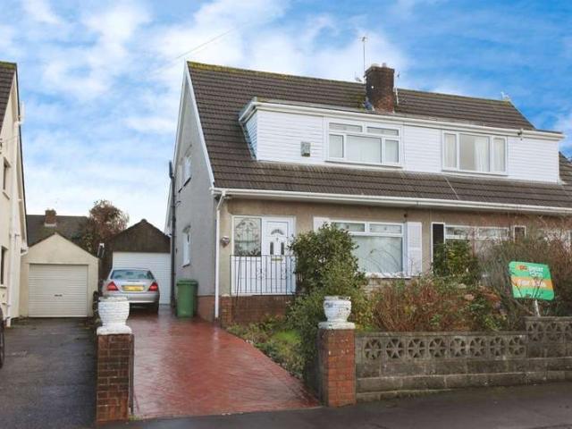 3 Bedroom Semi Detached House