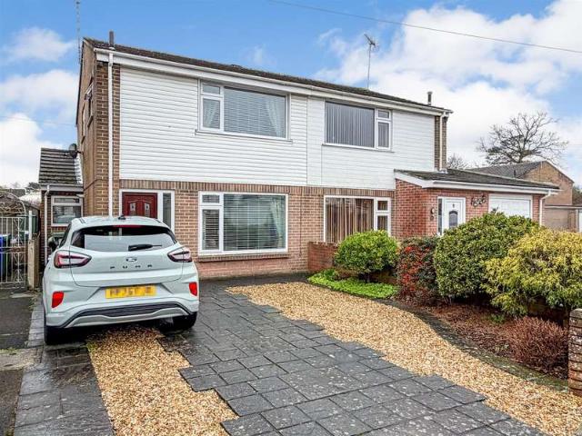 3 Bedroom Semi Detached House