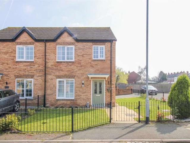3 Bedroom Semi Detached House