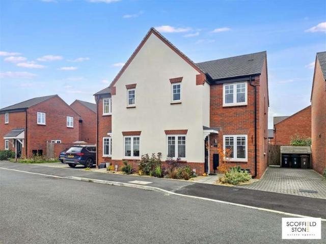 3 Bedroom Semi Detached House