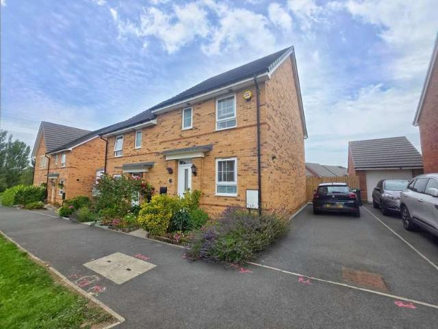 3 Bedroom Semi Detached House
