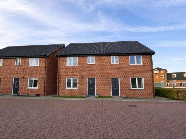 3 Bedroom Semi Detached House