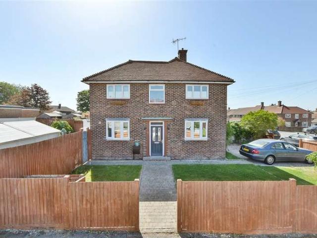 3 Bedroom Semi Detached House