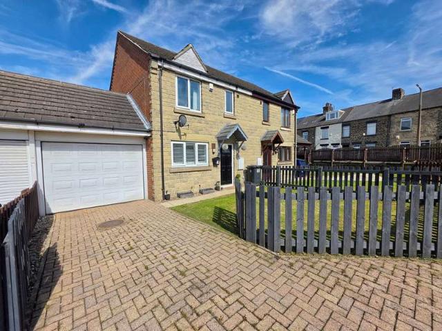 3 Bedroom Semi Detached House