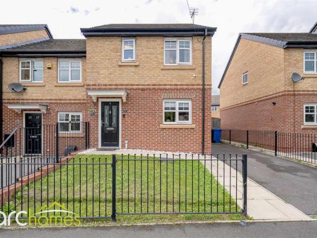 3 Bedroom Semi Detached House