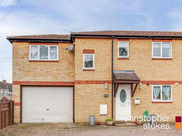 3 Bedroom Semi Detached House