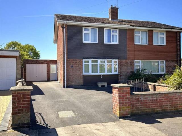 3 Bedroom Semi Detached House