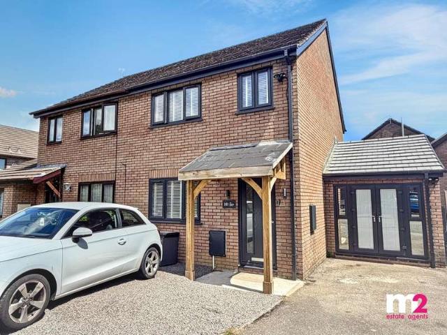 3 Bedroom Semi Detached House