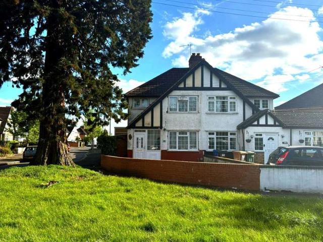 3 Bedroom Semi Detached House