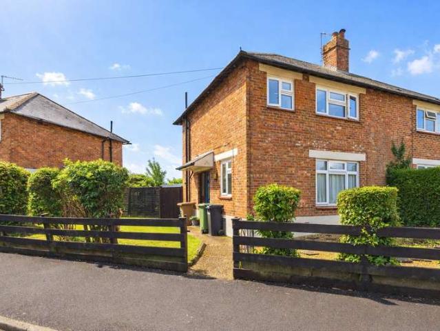 3 Bedroom Semi Detached House