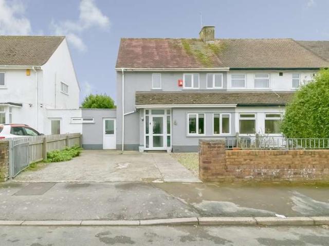3 Bedroom Semi Detached House