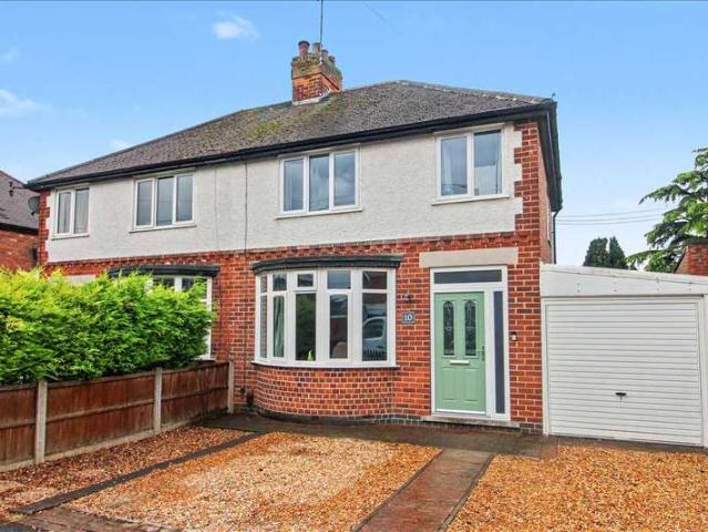 3 Bedroom Semi Detached House
