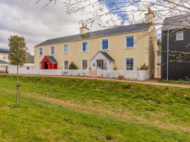3 Bedroom Semi Detached House