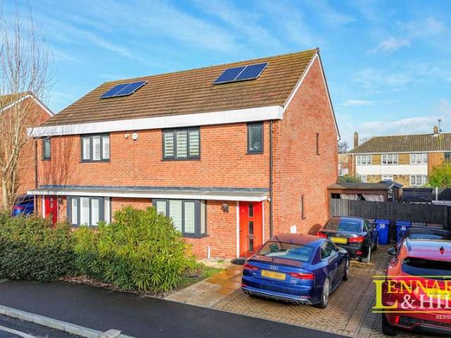 3 Bedroom Semi Detached House