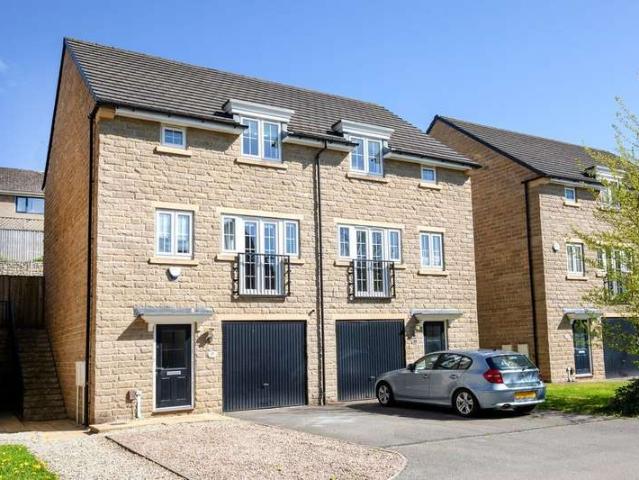 3 Bedroom Semi Detached House