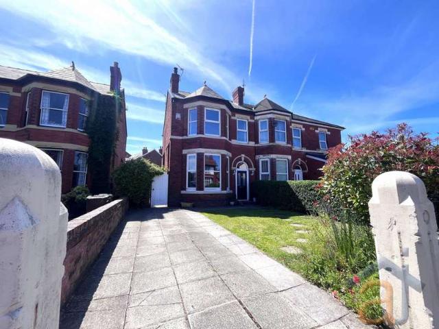 3 Bedroom Semi Detached House