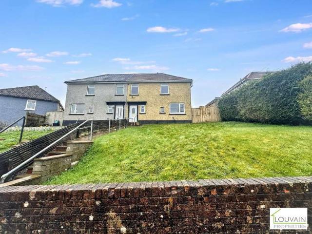 3 Bedroom Semi Detached House