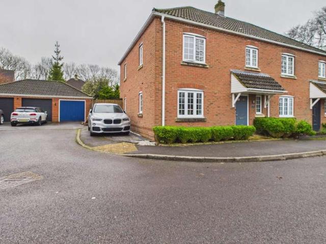 3 Bedroom Semi Detached House