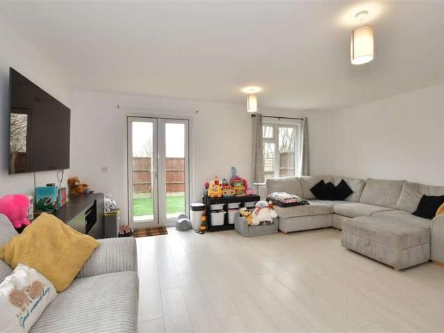 3 Bedroom Semi Detached House