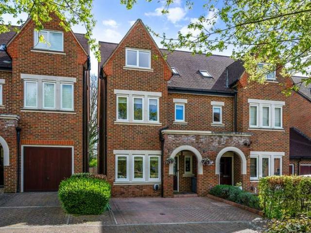 3 Bedroom Semi Detached House