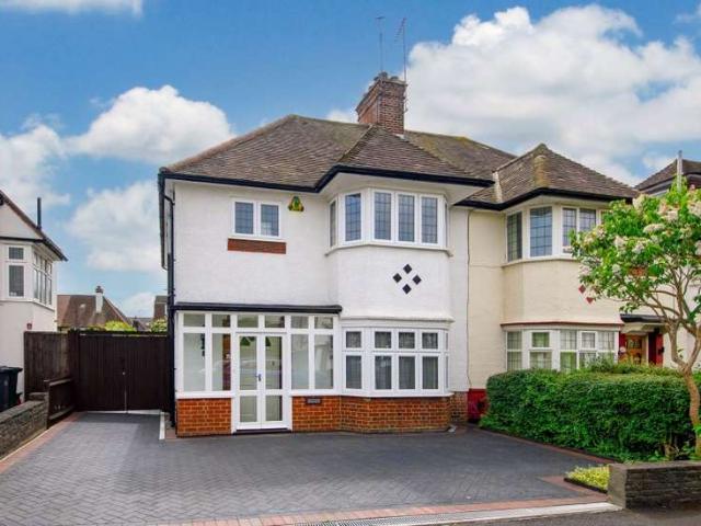 3 Bedroom Semi Detached House