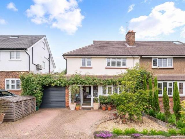 3 Bedroom Semi Detached House