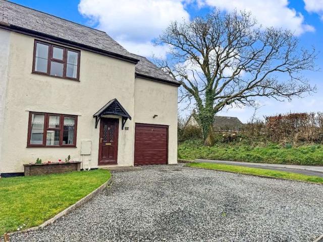 3 Bedroom Semi Detached House
