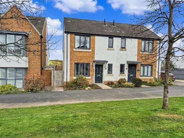 3 Bedroom Semi Detached House