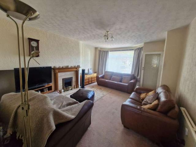 3 Bedroom Semi Detached House
