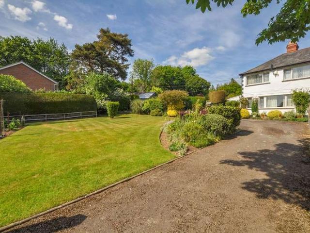 3 Bedroom Semi Detached House
