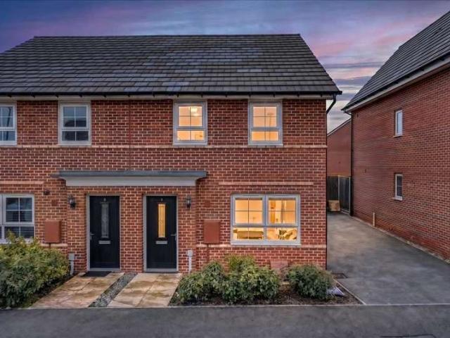 3 Bedroom Semi Detached House