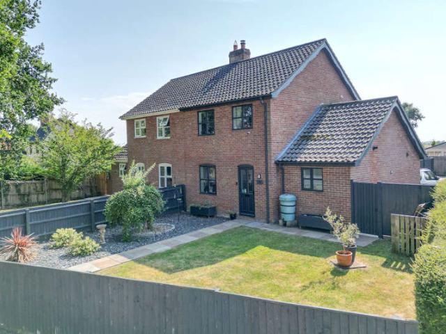 3 Bedroom Semi Detached House