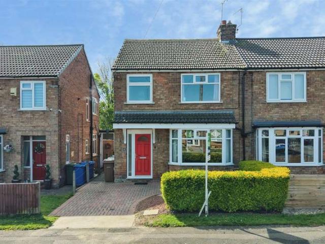 3 Bedroom Semi Detached House
